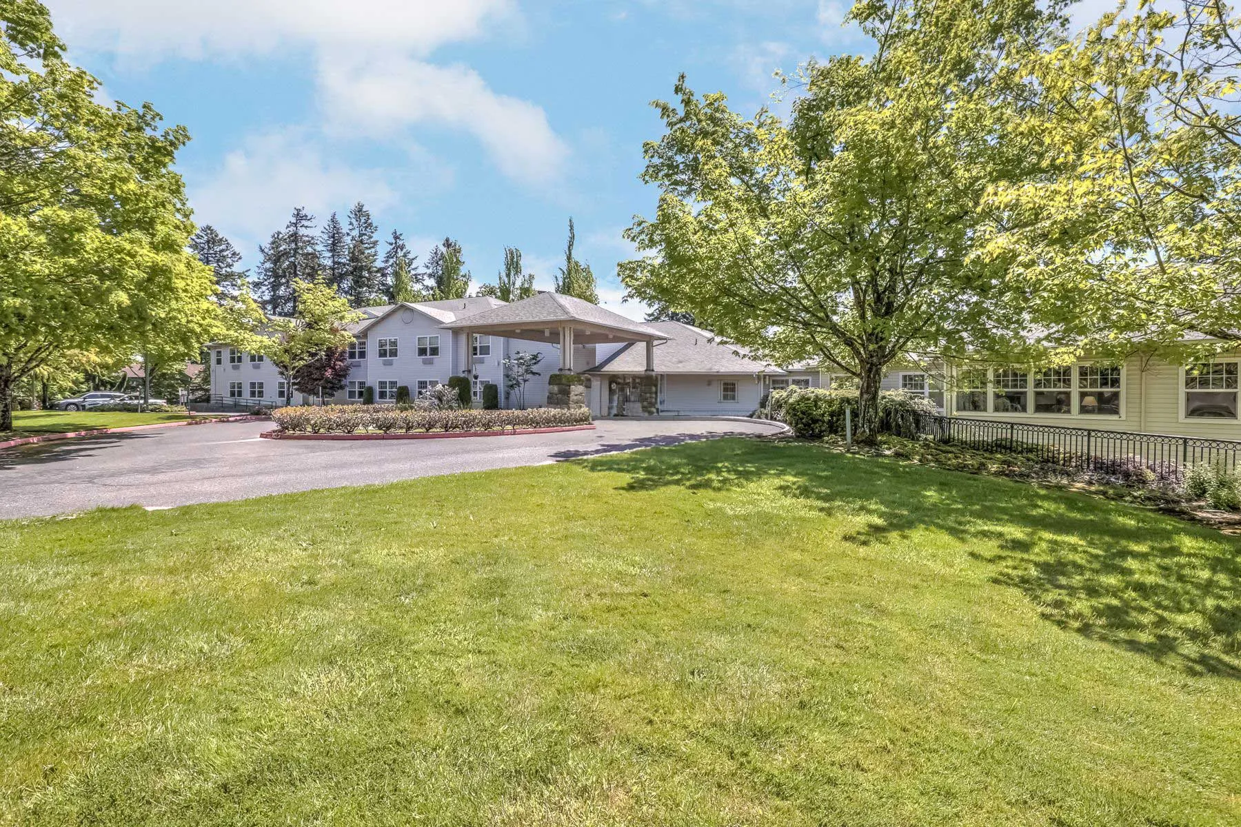 Discover the Ultimate Senior Living Community | Tanner Spring